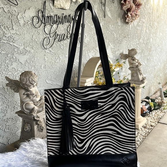 Patricia Nash | Bags | Patricia Nash Black And White Zebra New No Bag ...